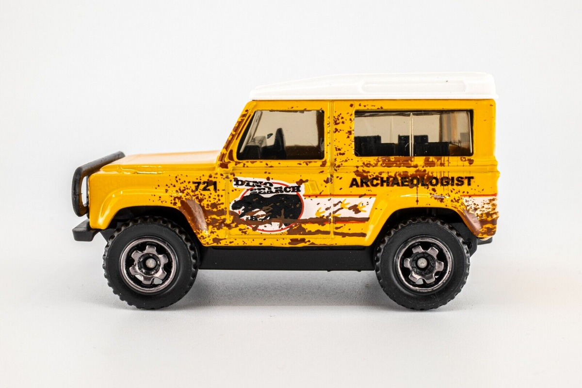 2009 Matchbox "Dino Adventure" Land Rover 90 ORANGE | ARCHAEOLOGIST ...