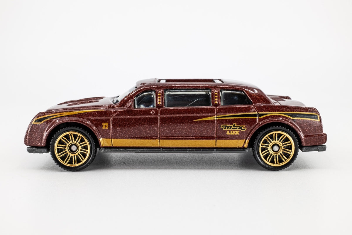 2016 Matchbox "City" Limousine BURGUNDY METALLIC | DUAL TEN-SPOKE WHEE ...