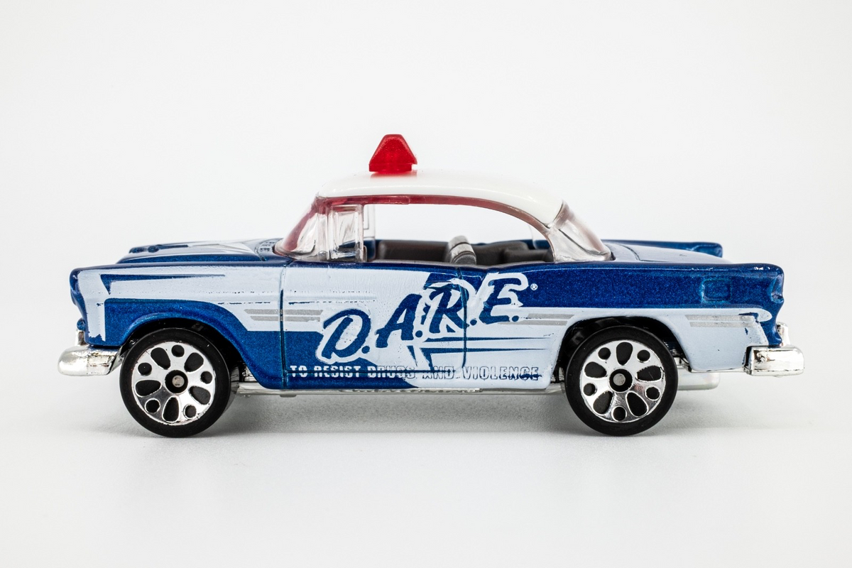 2001 Matchbox "D.A.R.E." Chevy® Bel-Air Hardtop GLACIER BLUE METALLIC ...